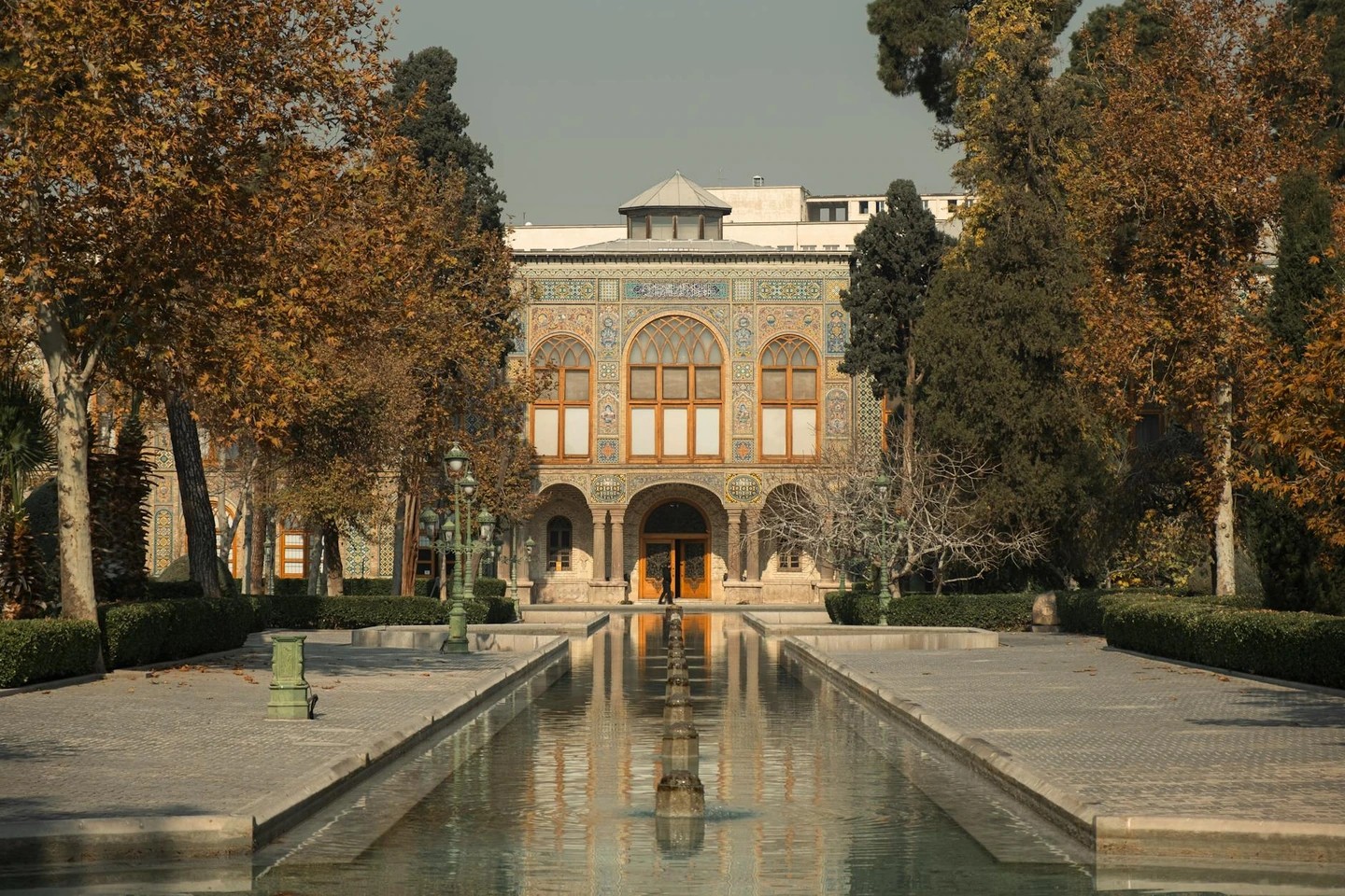 Tehran Court Upholds Jafar Panahi's One-Year Prison Sentence | Mayors ...