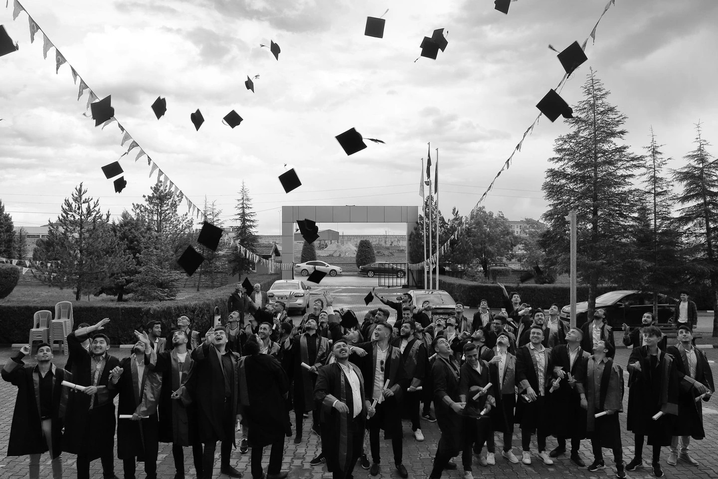 Seattle University Flag Incident at Graduation Ceremony Sparks ...